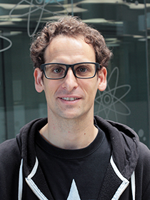 Dr. Adam Vallés Marí | ICFO