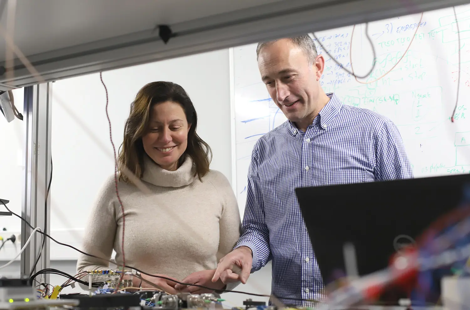 ICFO awarded the 2022 National Innovation Award for the creation of a ...