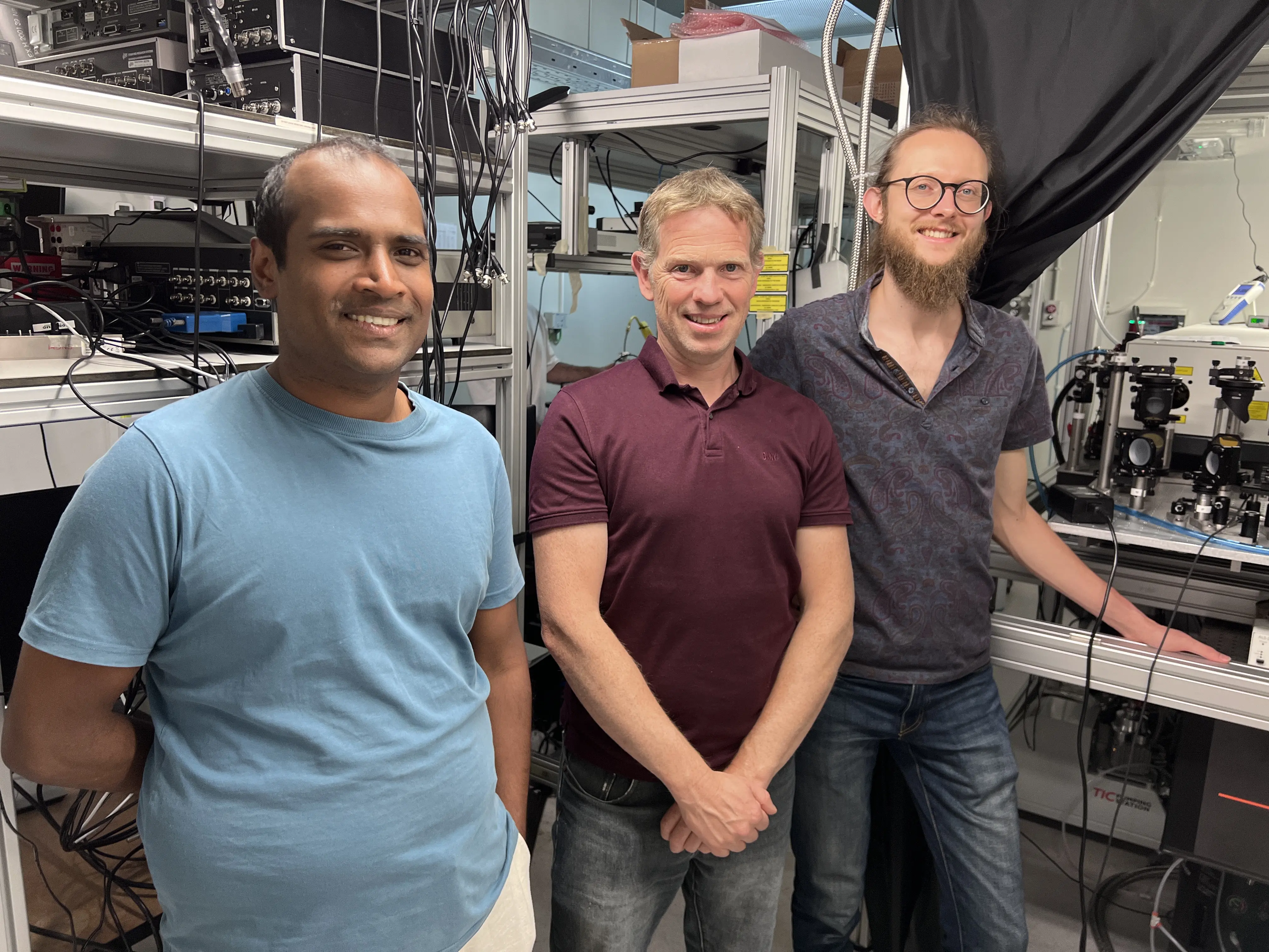 ICFO researchers overcome long-standing bottleneck in single photon detection with twisted 2D ...